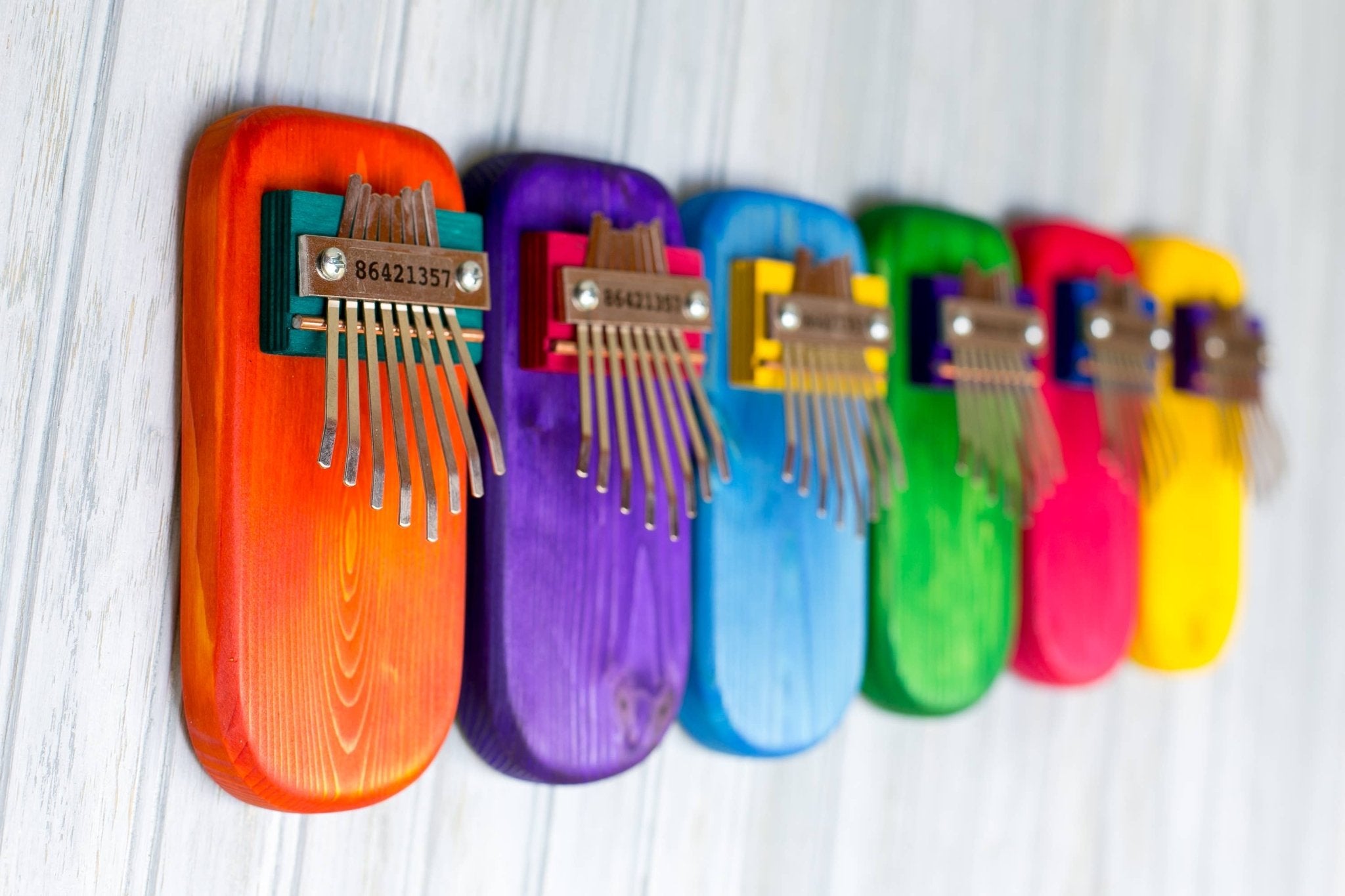 Color Pine Thumb Piano: Blue / Pentatonic